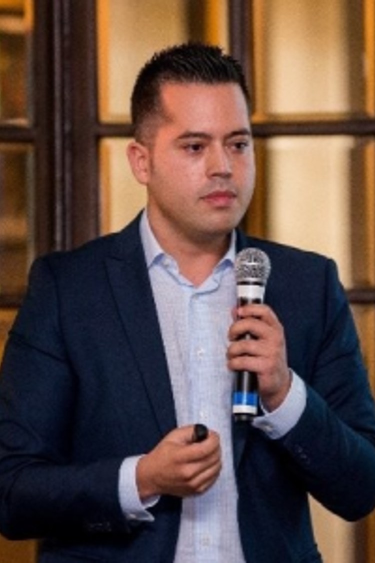 Spend in cafés and restaurants is back to pre-pandemic levels